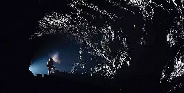 Lavas caurules: pazemes izaicinājums Verakrusas fifu