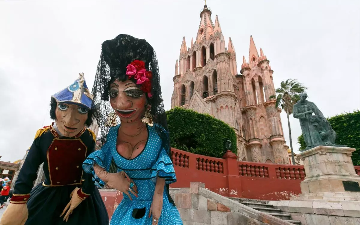 Mojigangas di San Miguel de Allende