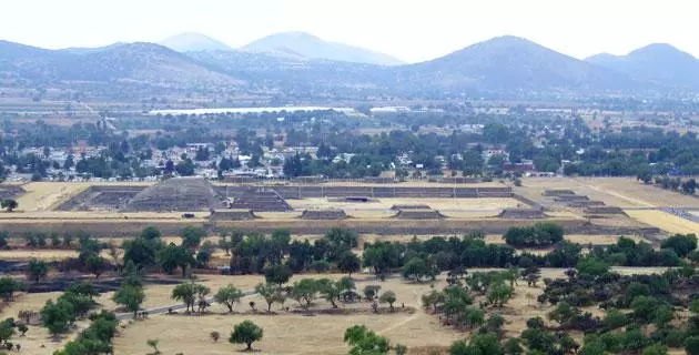 Citadel. Organisasi ekonomi lan sosial Teotihuacan