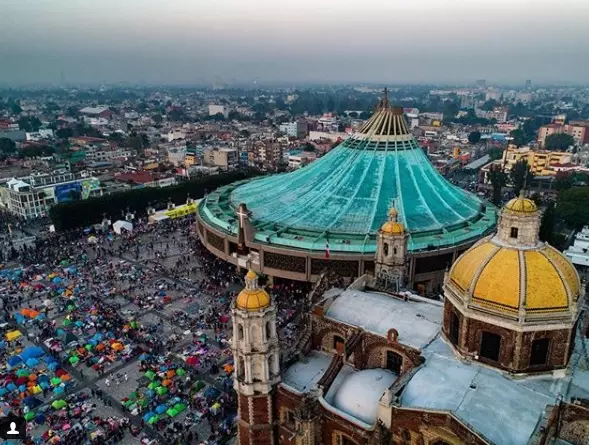 basilica-guadalupe- pilgrim-3