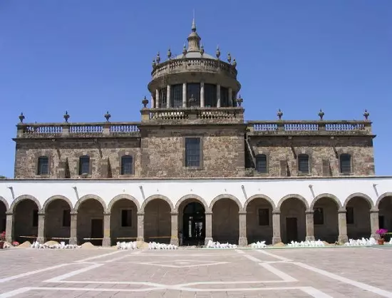 Keliaukite į Gvadalacharą ir atraskite Hospicio Cabañas paslaptis 37315_2