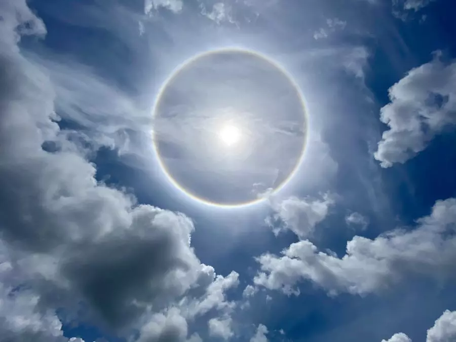 (LITRATO) Makapatingala nga solar halo sa Cancun 38229_2