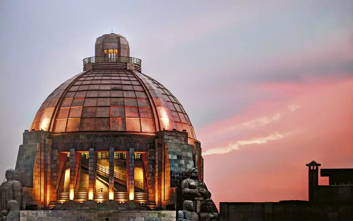 Il Monumento alla Rivoluzione Messicana a Città del Messico - Messico sconosciuto