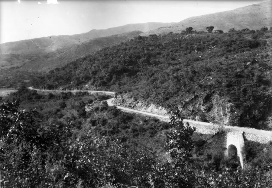 Ang mga kalamidad na dinanas ng libu-libo upang magkaroon ng Mexico-Cuernavaca highway 39643_5