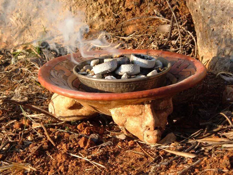 Copal, l'encens qui guide les âmes