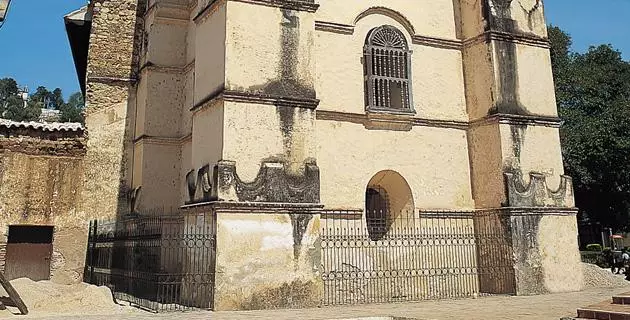 Itempile kunye neNqaba ye-El Carmen, eSan Cristóbal de las Casas, eChiapas fifu