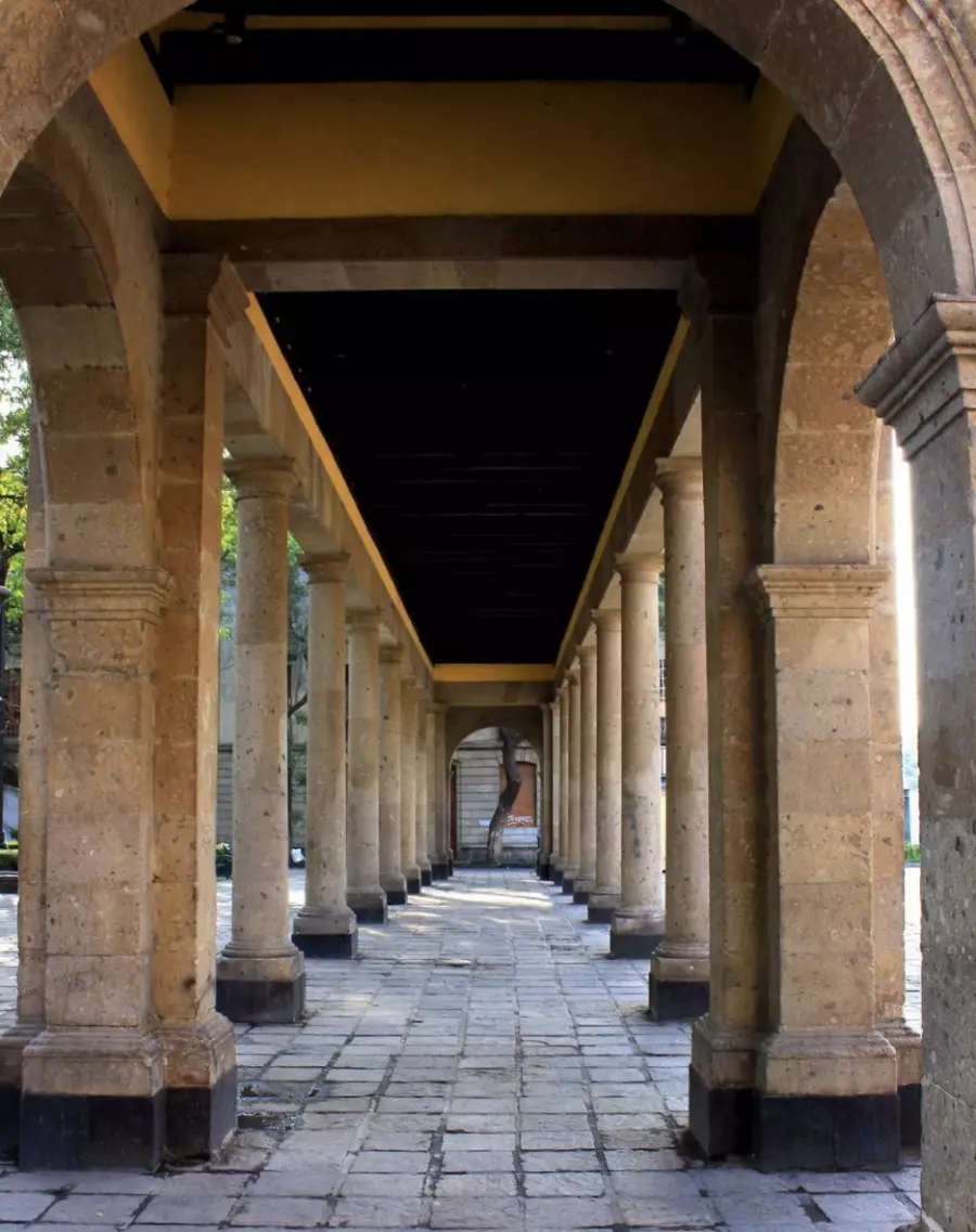 Plaza de San Fernando, um lugar para os amantes de livros 40747_2