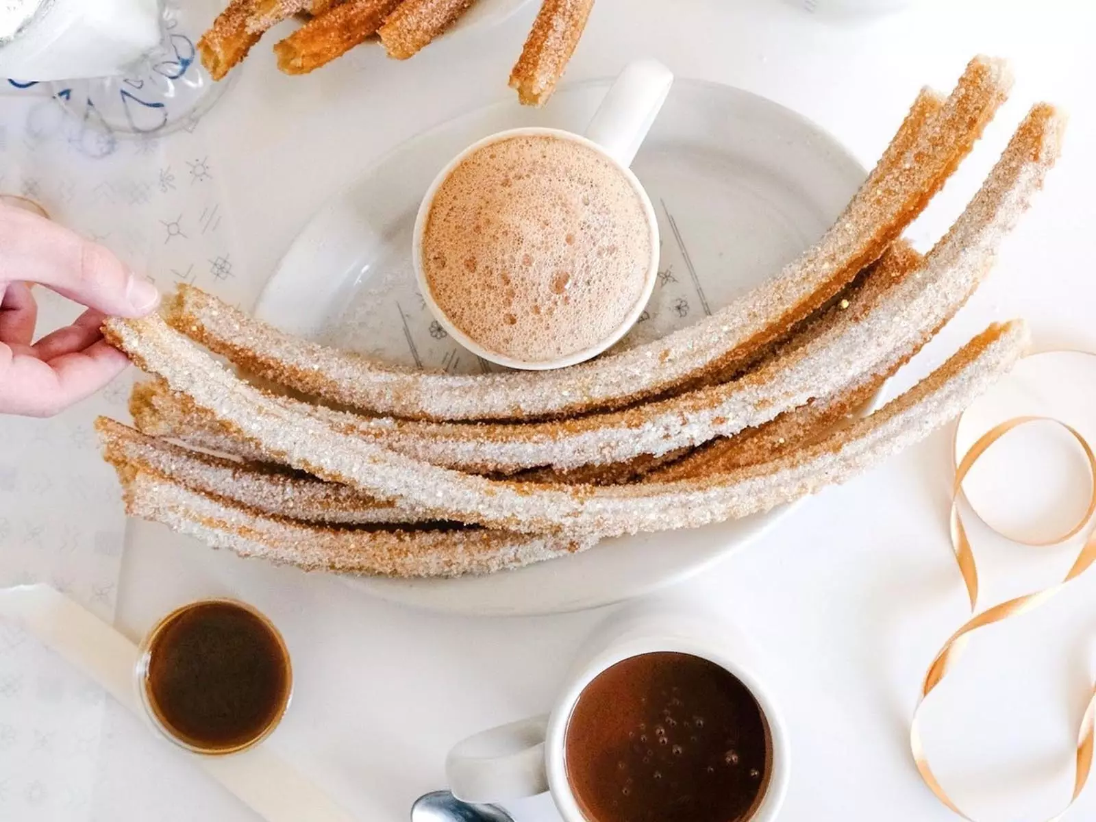 Uoanishaji wa Kimeksiko sana: cream ya whisky yenye ladha ya churro