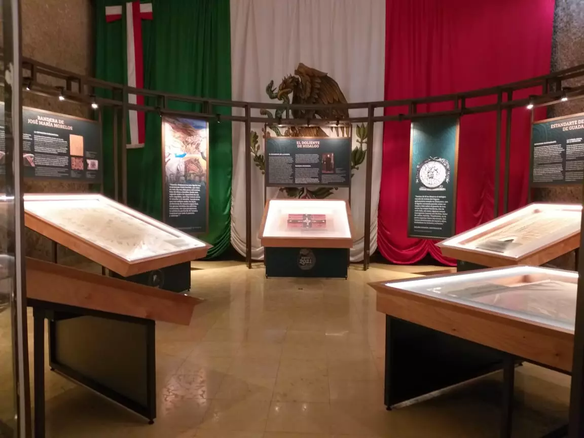 Pameran jelajah bendera bersejarah bermula