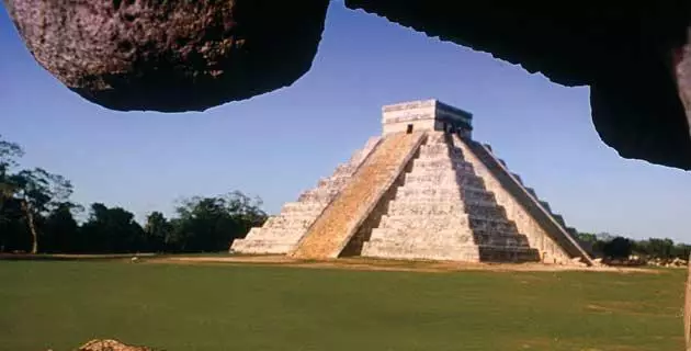 Prehispánské město Chichén Itzá (Yucatán) fifu