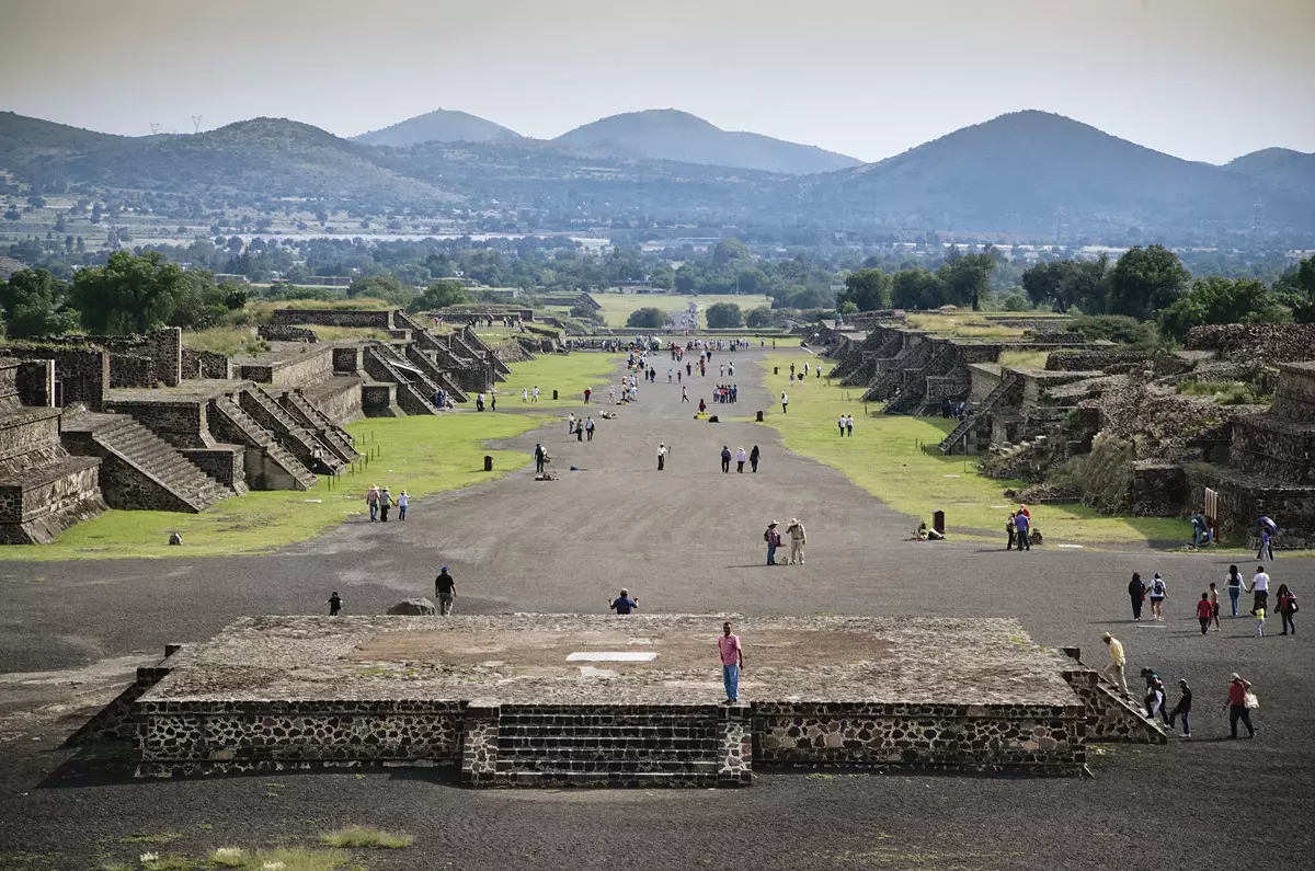 Teotihuacán ۋە ئۇنىڭ روھ بايرىمى 41406_2