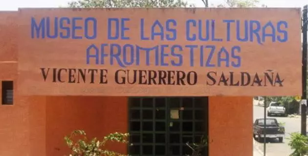 Tecoyame, afrikanesch Präsenz op der Küst vu Guerrero fifu