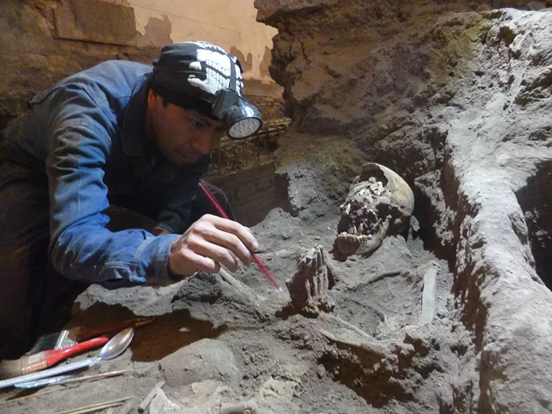 Kolandinên li La Conchita kelepora ku ji hêla Cortés ve hatî çêkirin eşkere dike