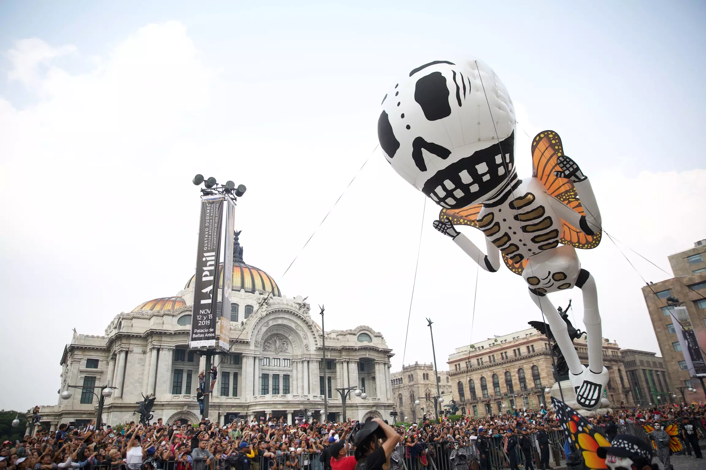 Konfime! CDMX 2020 Day of the Dead Parade yo pral dijital, nan kad Entèaktif Day of the Dead Festival la.