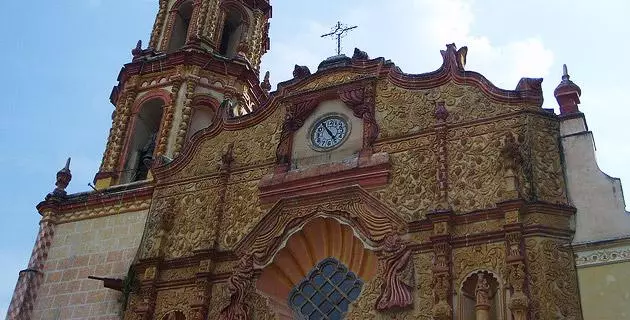 Tempele ea Morena Santiago, e Sierra Gorda ea Querétaro
