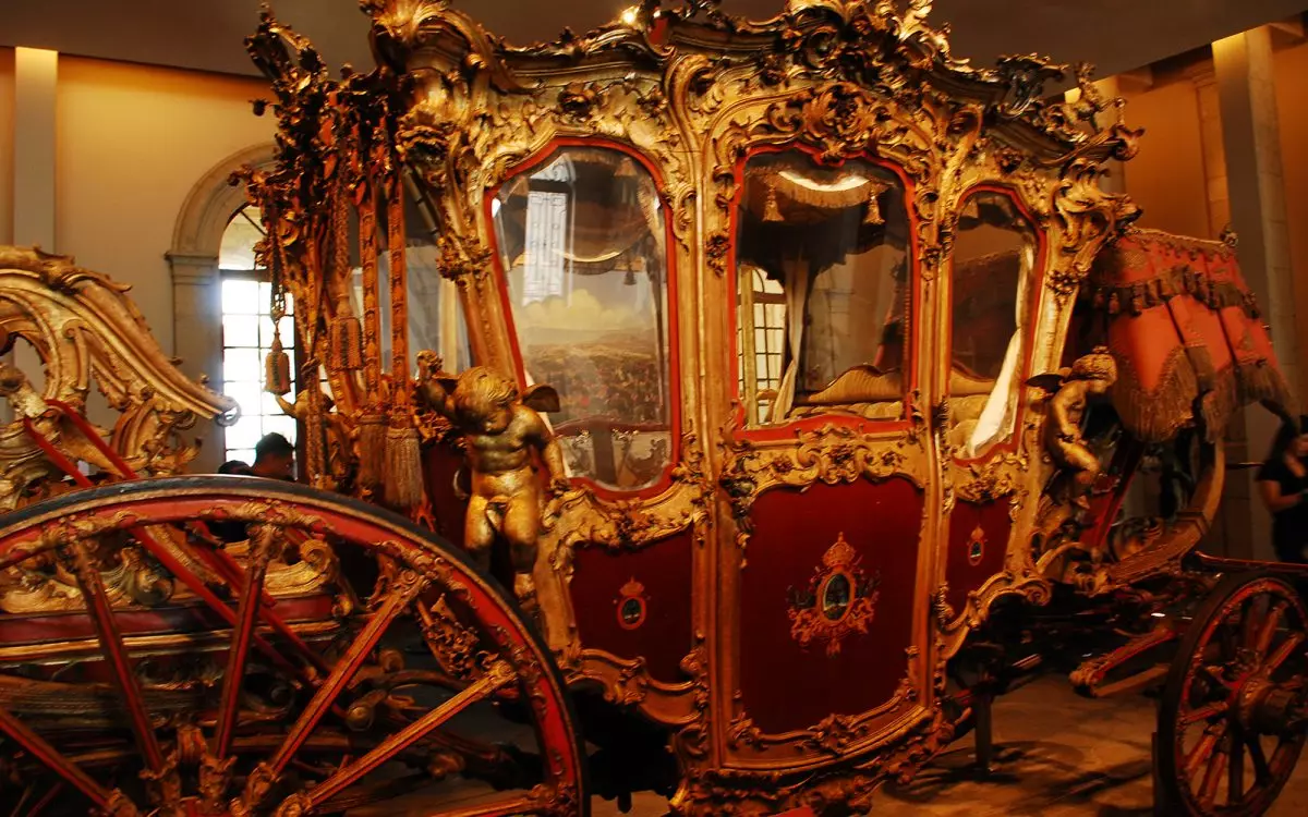عربة في قلعة تشابولتيبيك