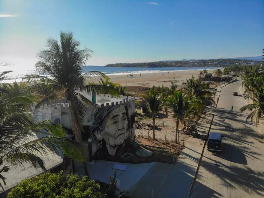 O triqui que pintou o mural de María Sabina en Puerto Escondido 4804_2