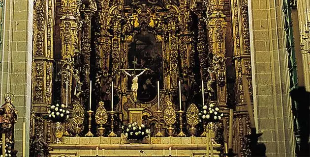 Historio de la Altaro de Pardono en la Metropola Katedralo)