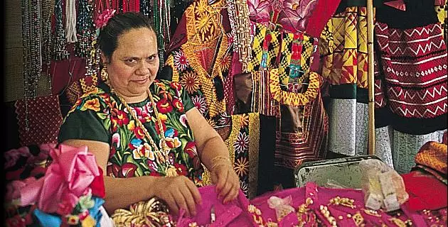 Колер, формы і водары Oaxaca fifu
