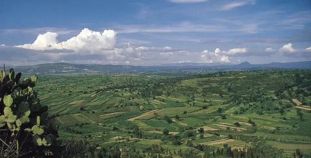 The Xochitécatl Ceremonial Center (Tlaxcala)