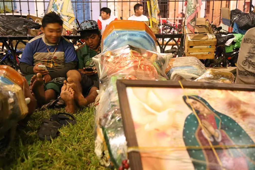 Pilegrimsreise med tro på slep: de trofaste til jomfruen fra Guadalupe 8093_10