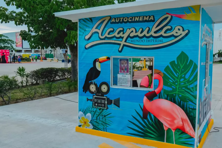 Acapulco Drive-In киносы Мексикада иң зуры һәм Латин Америкасында бердәнбер 8200_3