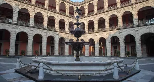 Ang Pambansang Palasyo, hiyas ng arkitektura sa zocalo ng Mexico City 8341_6