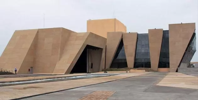 Qendra Kulturore Mexiquense (Shteti i Meksikës) fifu