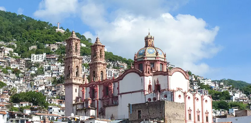 Taxco, Guerrero: ಏನು ಮಾಡಬೇಕು, ಅಲ್ಲಿಗೆ ಹೇಗೆ ಹೋಗುವುದು ಮತ್ತು ಅದರ ಆಕರ್ಷಣೆಗಳು ಯಾವುವು? 8542_2